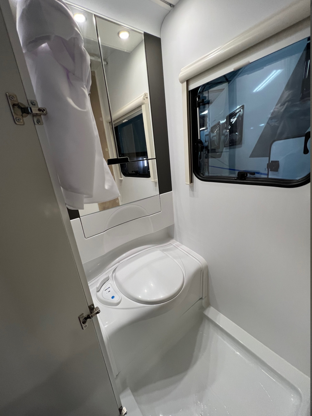 Adria Adria ACTION 361 LH